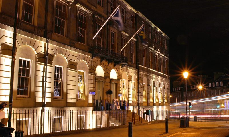 Holiday Inn Express Edinburgh City Centre sold for £17.7m | Hotel Owner